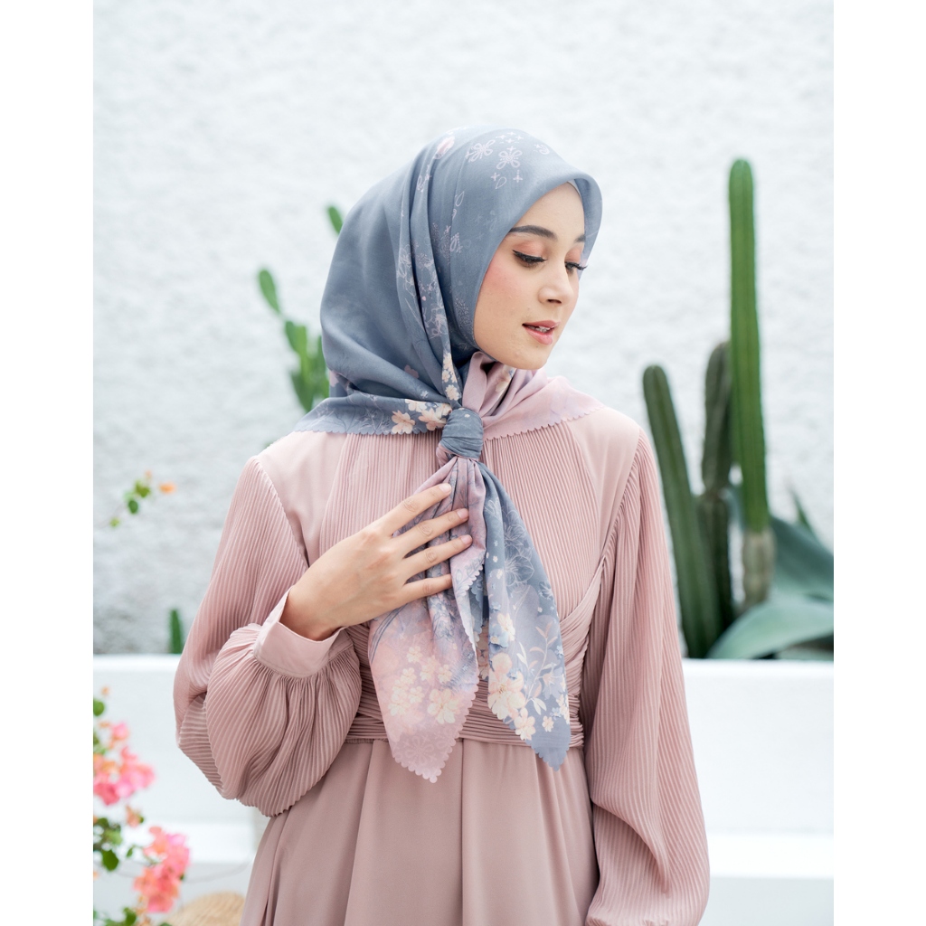 Jual LAVANI SERIES HIJAB VOAL PRINTING PREMIUM SEGI EMPAT VOAL TRYSPAN ...