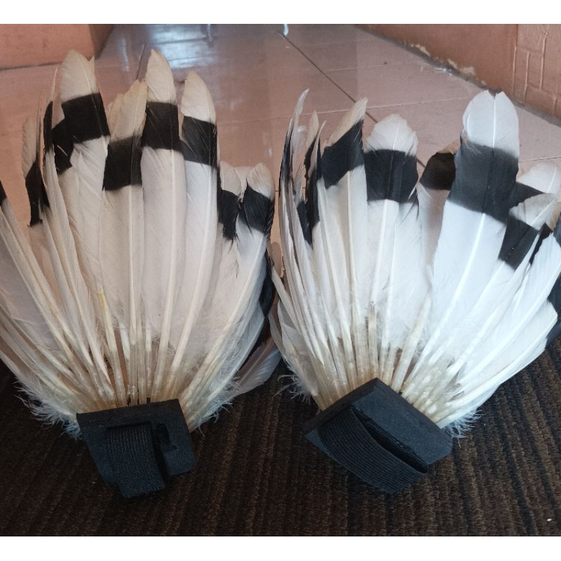 Jual Kirip bulu / Aksesoris tari adat dayak isi 106 helai bulu( Harga ...