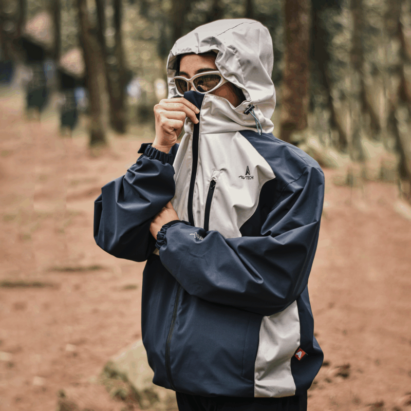 Jual AVTECH - Jaket Windbreaker Water Repellent Outdoor Hiking Gunung ...