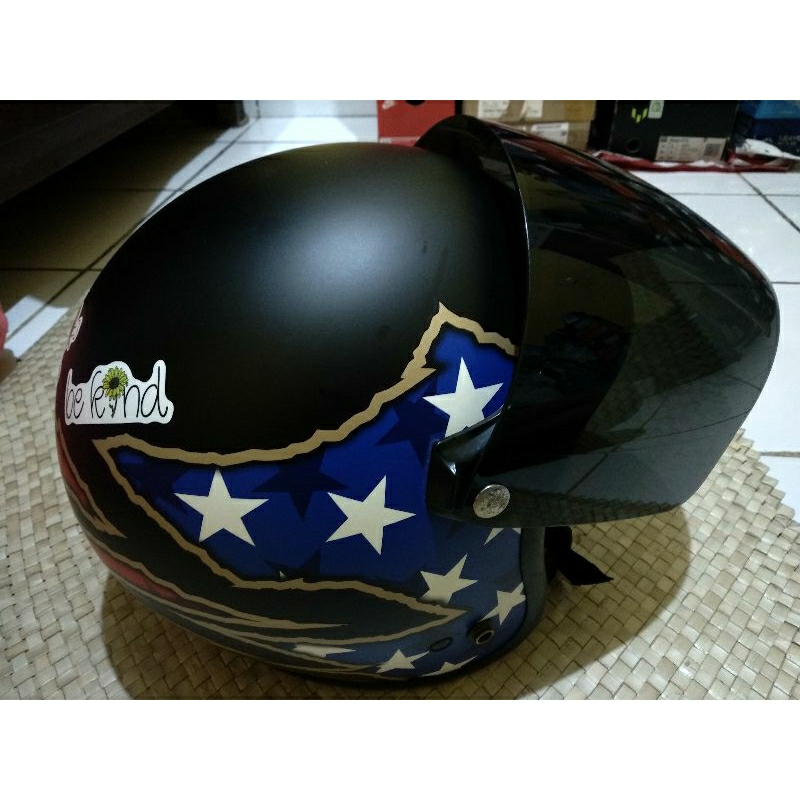 Jual Helm Zeus 385C second terawat baik Helm Zeus Retro Keren | Shopee ...