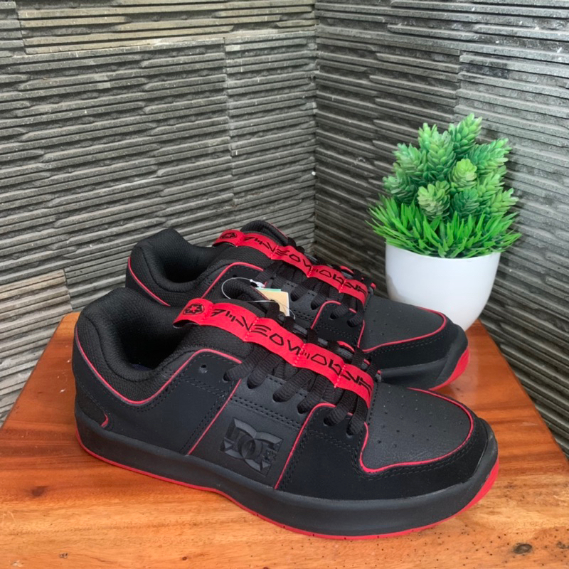 Jual Sepatu DC X Star Wars Lynx Zero | Shopee Indonesia