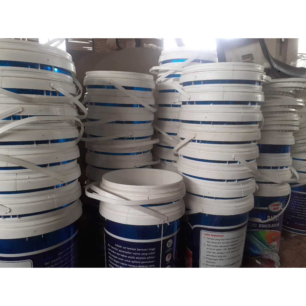 Jual EMBER CAT BEKAS 25KG MURAH BERKUALITAS | Shopee Indonesia