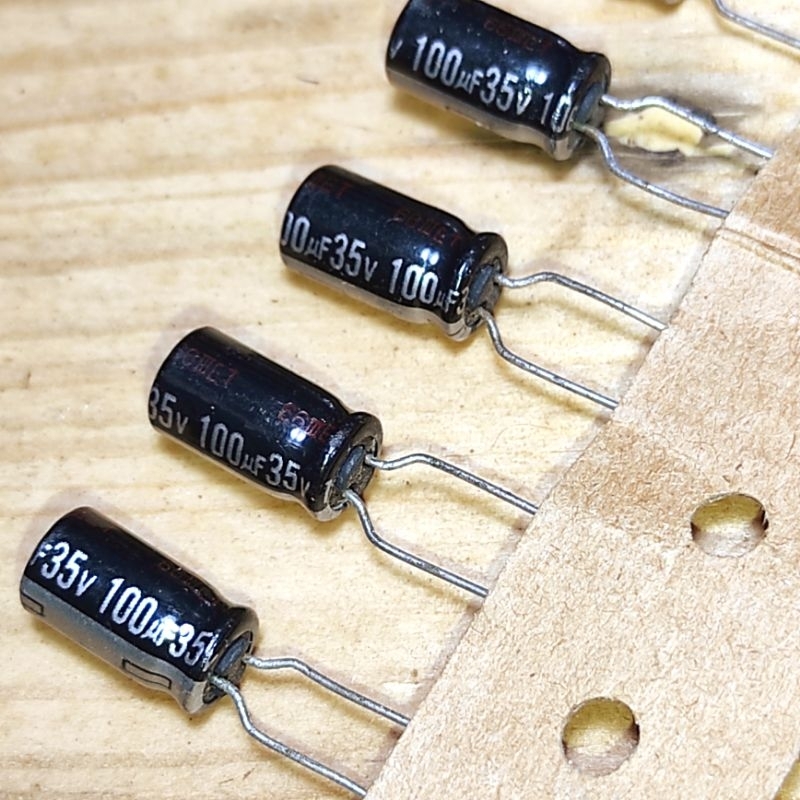 Jual Elco 100uf 35V JAPAN Panasonic NHG Original Kapasitor 100u 100 uf ...