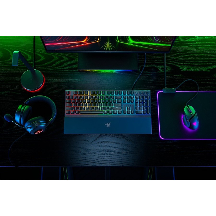 Jual RAZER Keyboard Low-profile Mecha-membrane RGB Ornata V3 KADO ...