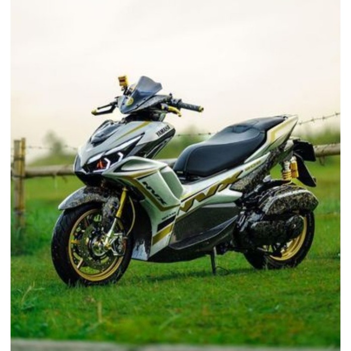 Jual STRIPING TRANSPARAN GOLD AEROX ALL NEW CONNECTED 155 2021-2023 NVX ...