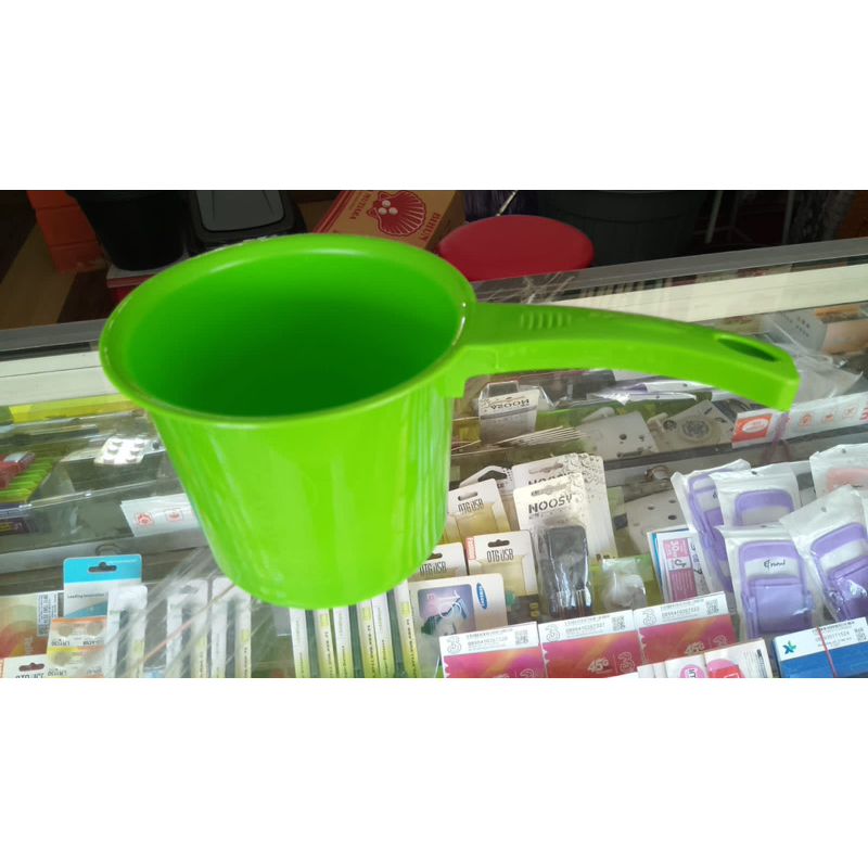 Jual Gayung Sedang ukuran sedang [ batam ] | Shopee Indonesia