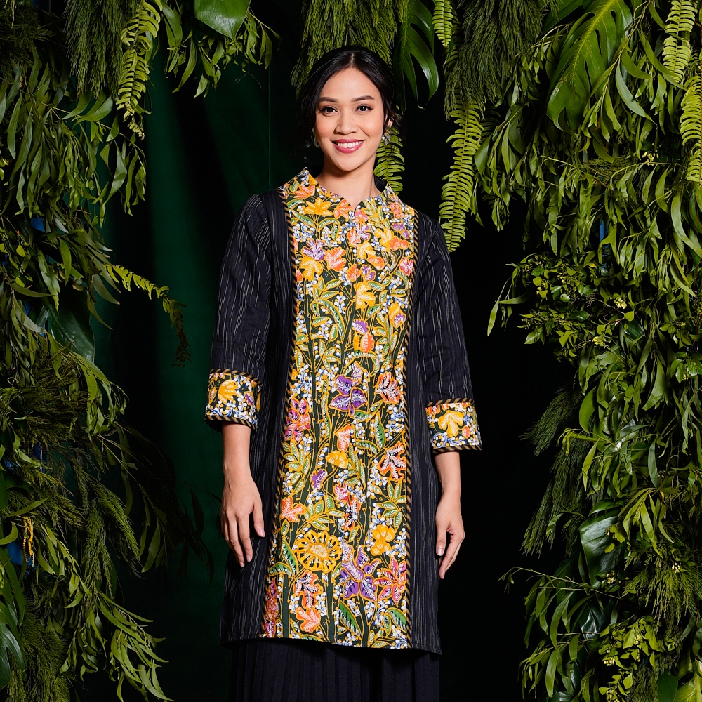 Jual NONA RARA - Berli Lasem D0432, Baju Batik Kasual Modern | Shopee ...