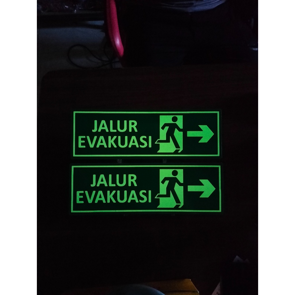 Jual AKRILIK JALUR EVAKUASI SIGN RAMBU GLOW IN THE DARK 18x50 | Shopee ...