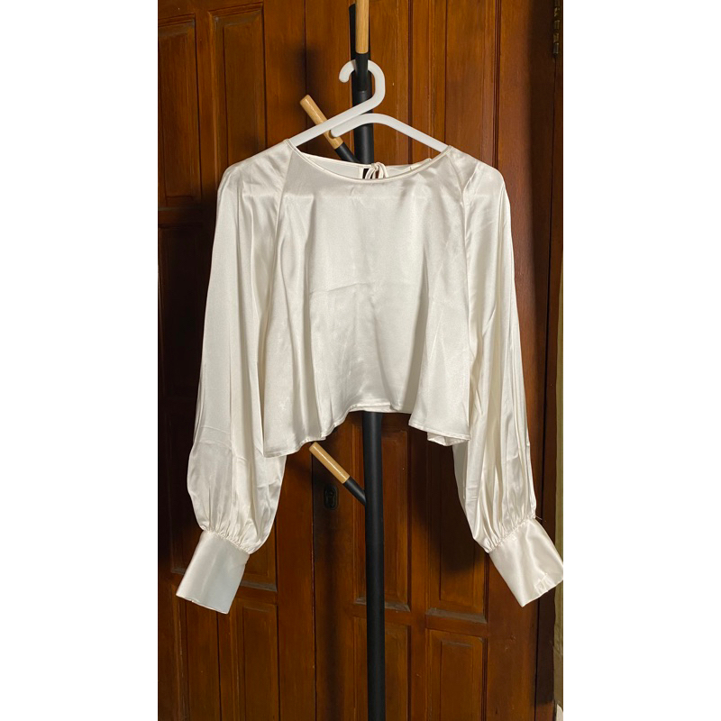 Jual PRELOVED BAJU , BENANG JARUM , GEULIS , NUETA, TRICK N TRICKY ...