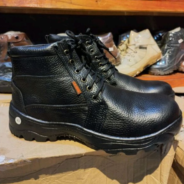 Jual FREE ONGKIR !! SEPATU SAFETY LASEVA PRIA UJUNG BESI READY | Shopee ...