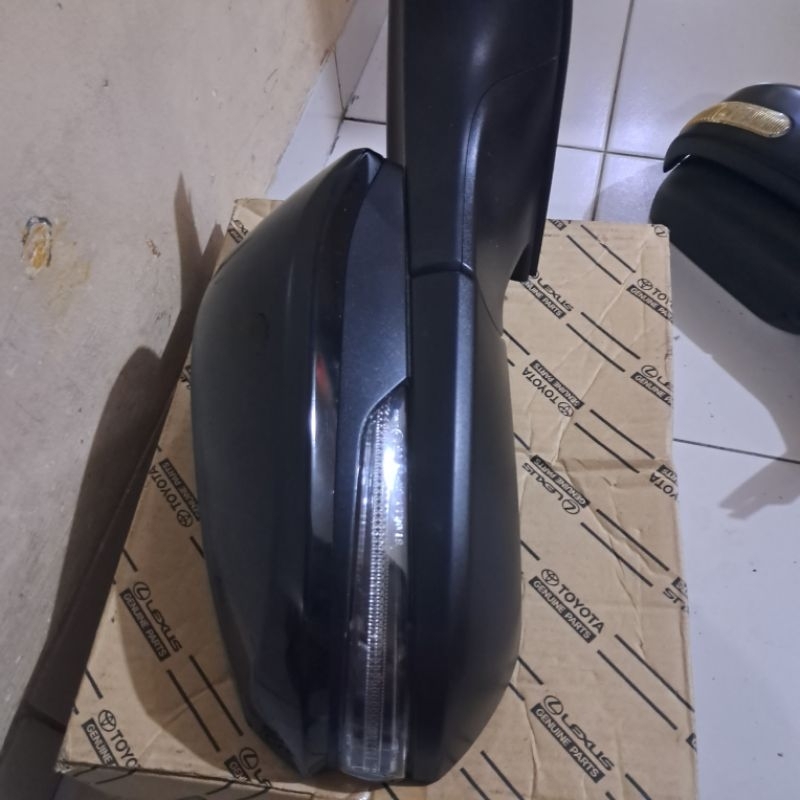 Jual Spion Toyota Innova Zenix tipe G V 2022 2023 2024 Original ...