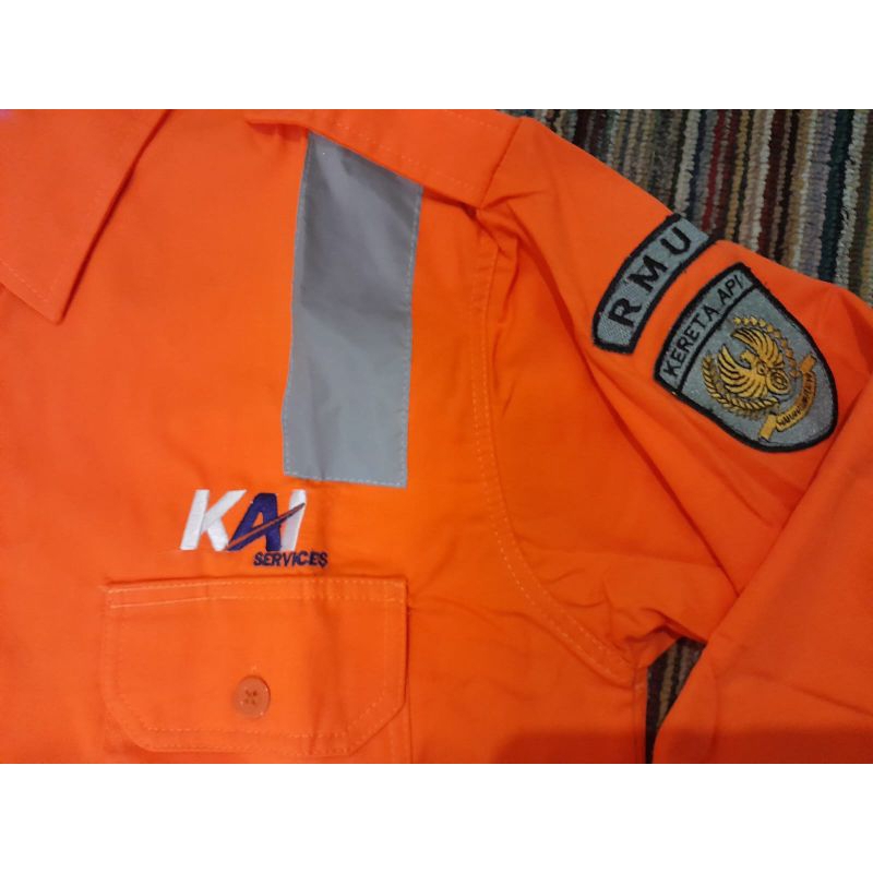 Jual Kemeja safety orange KAI services, KAI Commuter | Shopee Indonesia