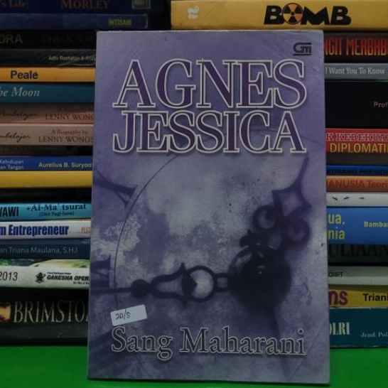 Jual BUKU NOVEL BEKAS BAGUS - SANG MAHARANI BY AGNES JESSICA | Shopee ...