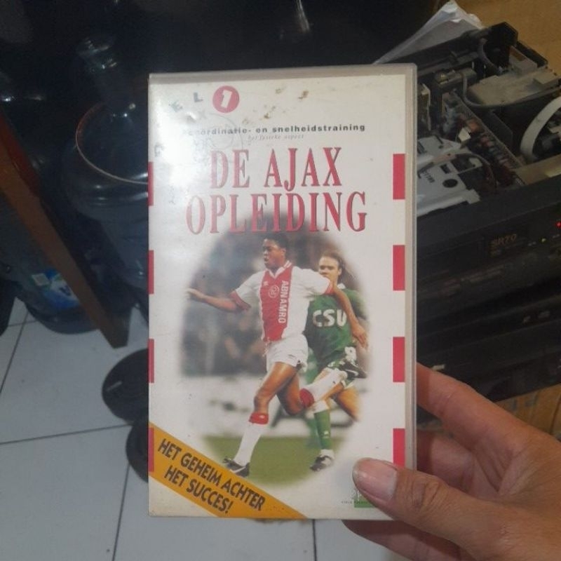 Jual kaset vhs de ajax opleiding normal | Shopee Indonesia