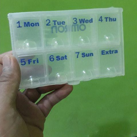 Jual Kotak Obat/Kotak Kapsul/Kotak Obat Harian Isi 8 Kotak | Shopee ...