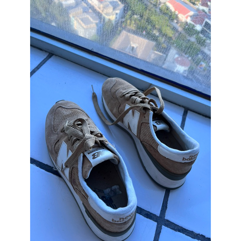 Jual Sepatu New Balance MADE in USA second / bekas coklat | Shopee ...