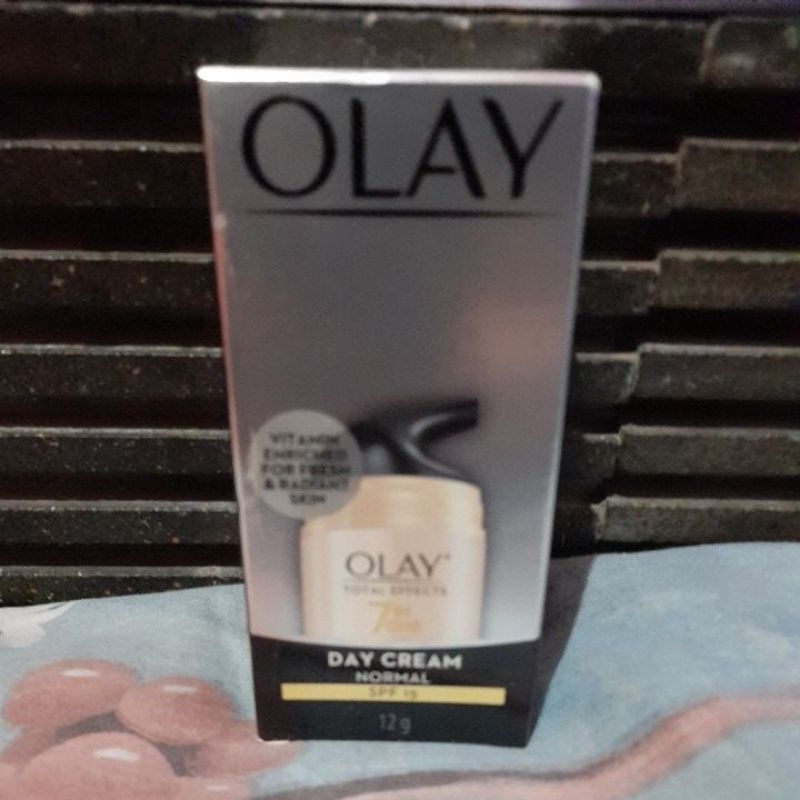 Jual olay day cream normal spf15..12gr | Shopee Indonesia
