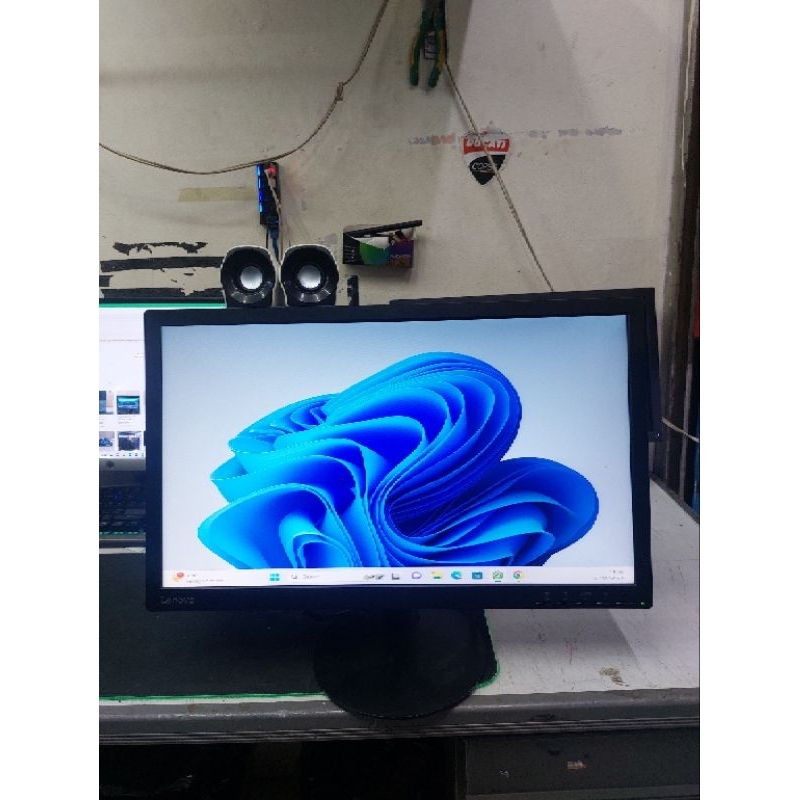 Jual MONITOR LED LENOVO 23INCH T2324DC MULUS LIKE NEW | Shopee Indonesia