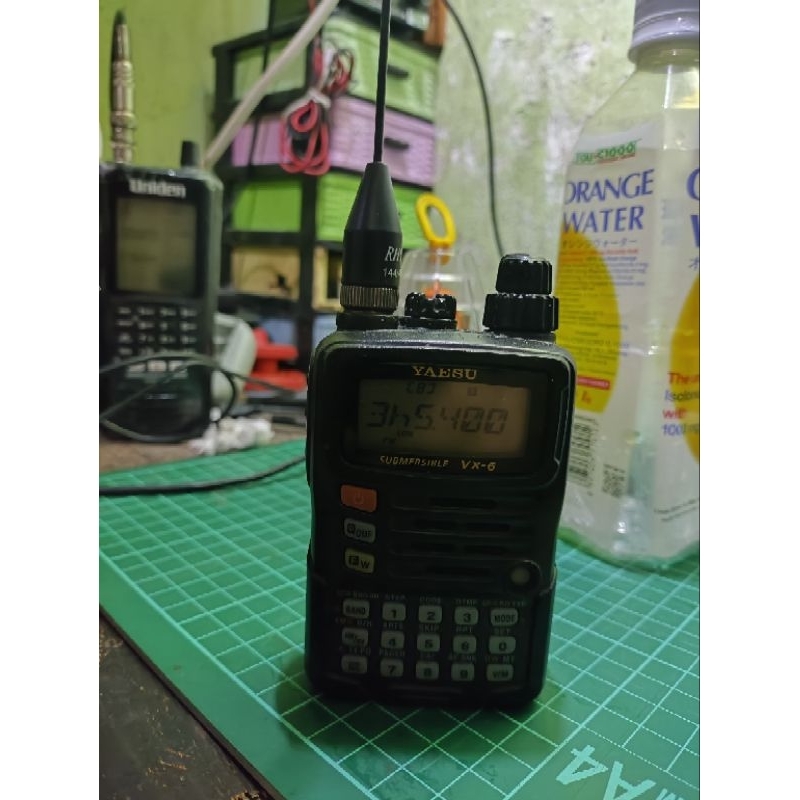 Jual Ht yaesu vx6r,scanner polisi,ht lebar,radio,walky talky,frekuensi lebar,airband,,yaesu vx ...