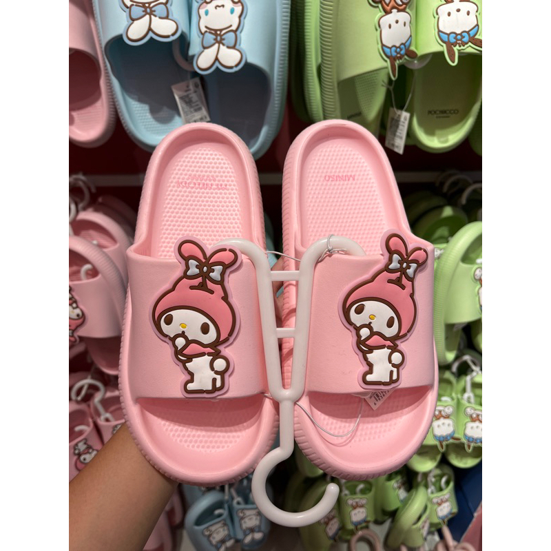 Jual Miniso x Sanrio‼️ Wild Slide Sanrio Pochacco My Melody Cinnamoroll ...