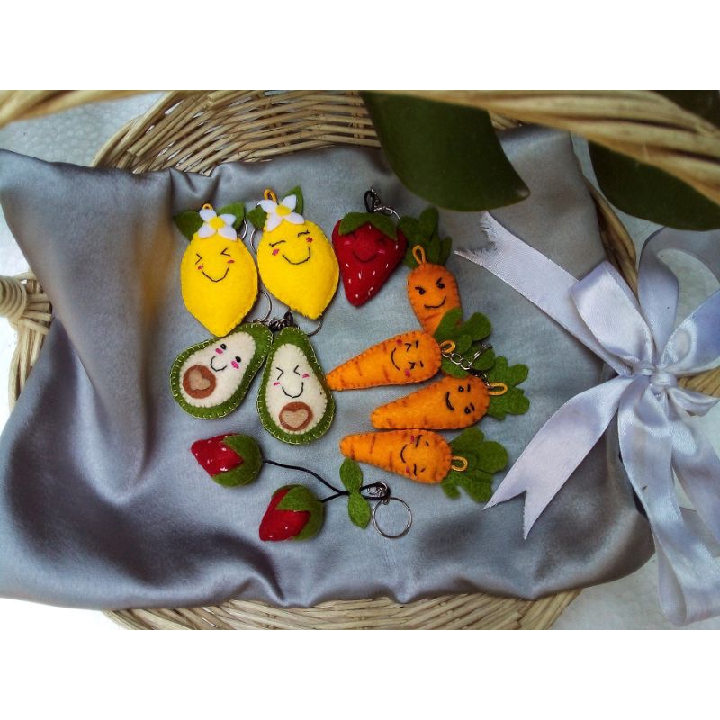 Jual Gantungan Kunci Flanel/ Gantungan Lucu/ Gantungan Couple/ Gantungan Boneka (Karakter Buah ...