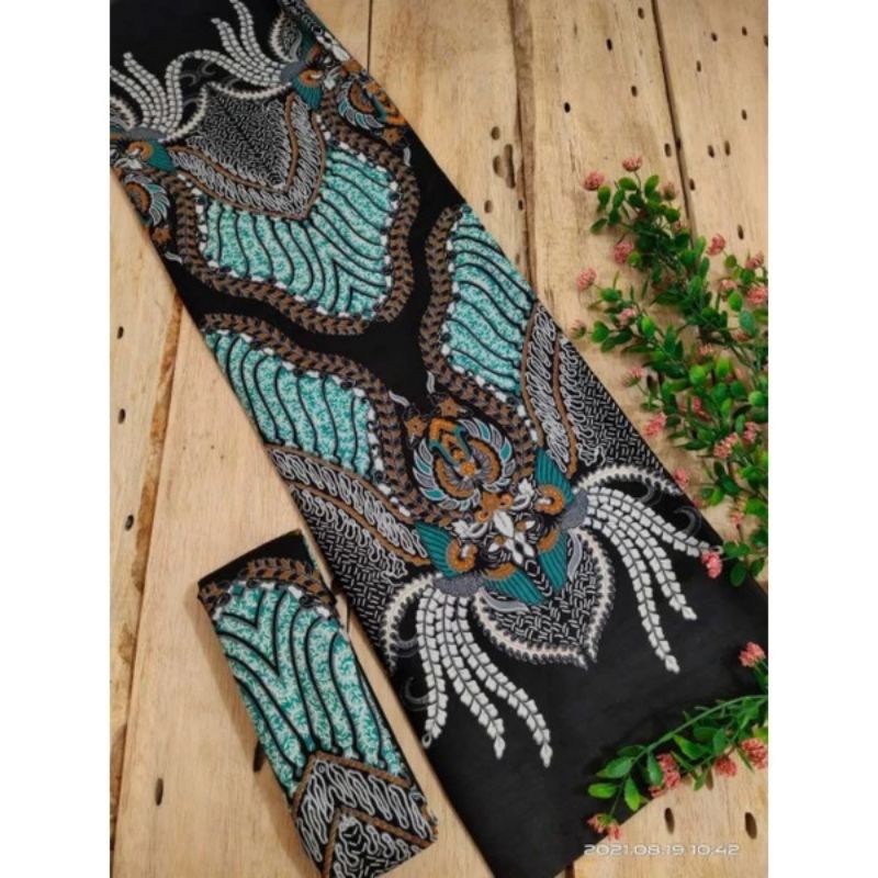 Jual KAIN BATIK KATUN HALUS KAIN BATIK JARIK PEKALONGAN KAIN BATIK MURAH | Shopee Indonesia