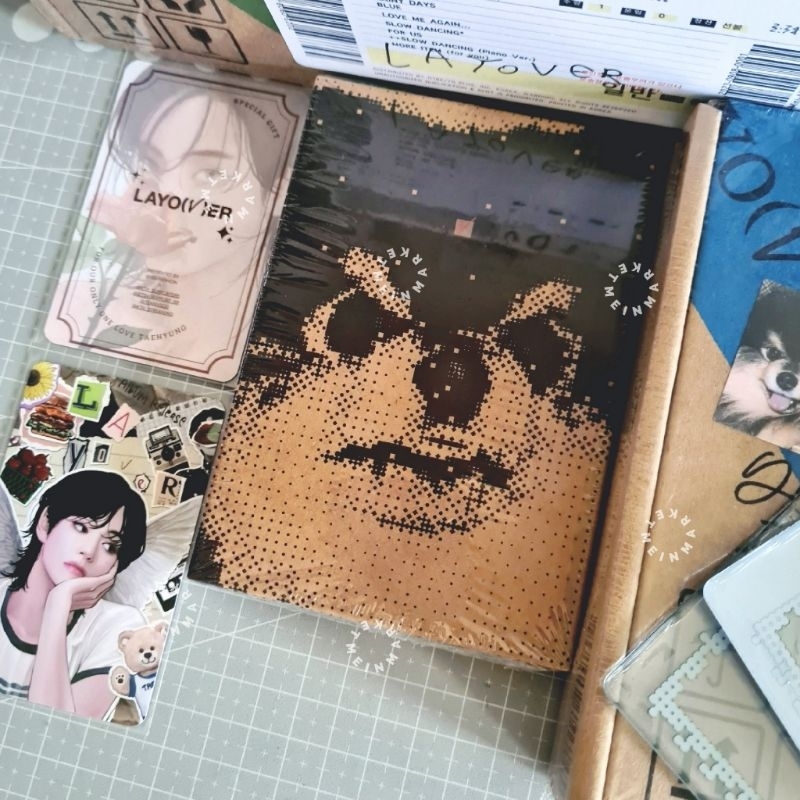 Jual (READY) Official Album BTS V - Layover Weverse Album Version Ver ...
