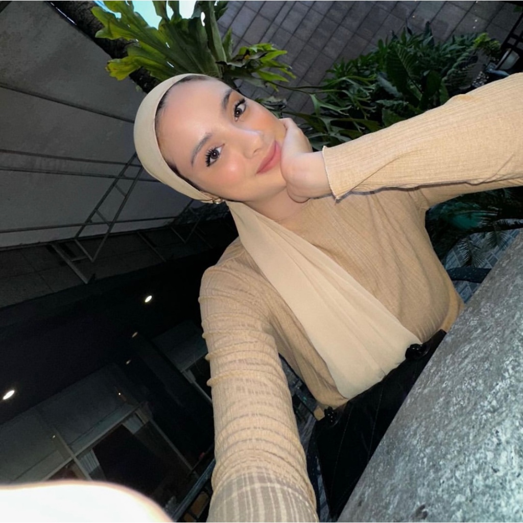 Jual 𝐌E𝐈Z𝐘 - Hijab Turban Instan Premium Babydoll Lowkey Queen | Shopee ...