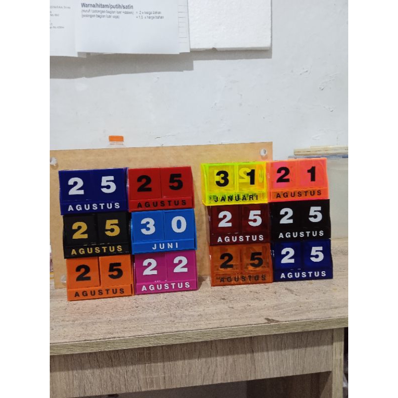 Jual kalender abadi akrilik/kalender aesthetic/kalender meja/dekorasi ...