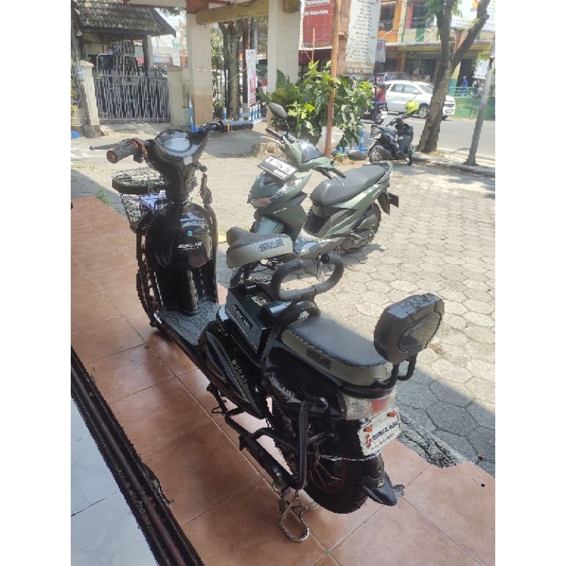 Jual Sepeda Listrik Second Type Selis Murai | Shopee Indonesia