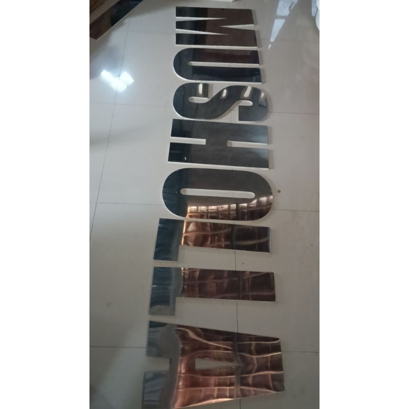 Jual huruf timbul stainless tinggi 50 cm harga per huruf | Shopee Indonesia