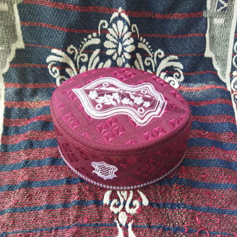 Jual PECI USTADZ ADI HIDAYAT MERAH MAROON Peci Terompah Kopiah Dewasa ...