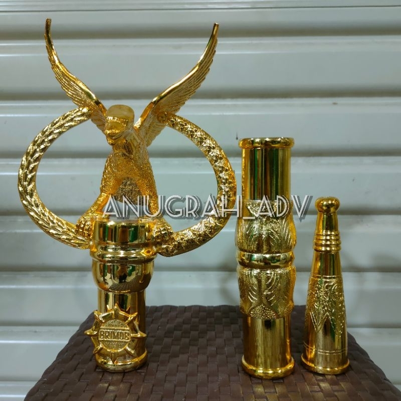 Jual satu set patung burung garuda kuningan tiang pataka | Shopee Indonesia