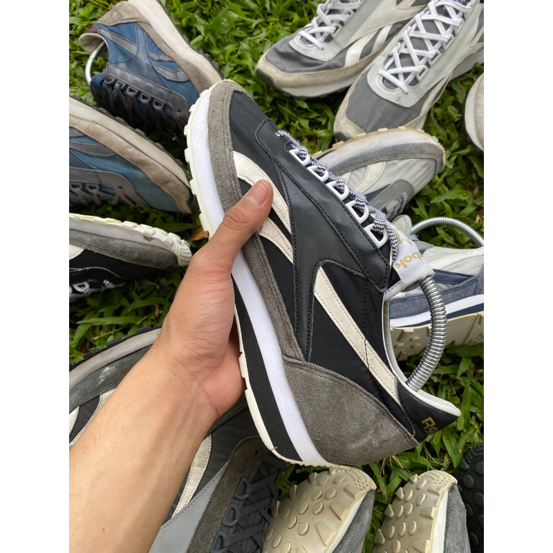 Jual Reebok Aztec Black White | Shopee Indonesia