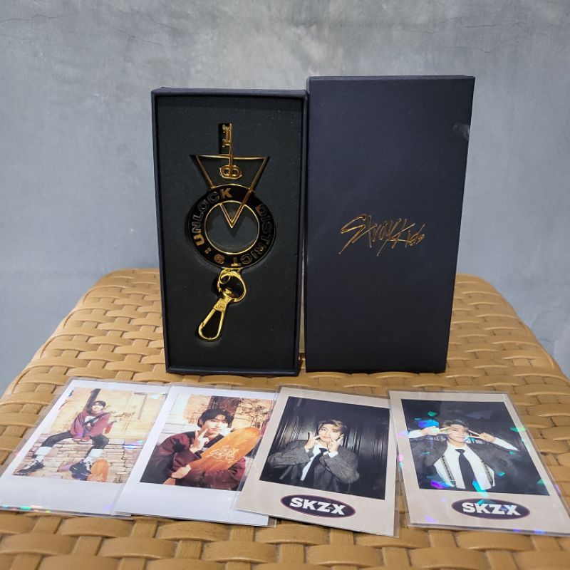 Jual Keychain SKZ official District 9 set POB skz Album in Life fullset ...