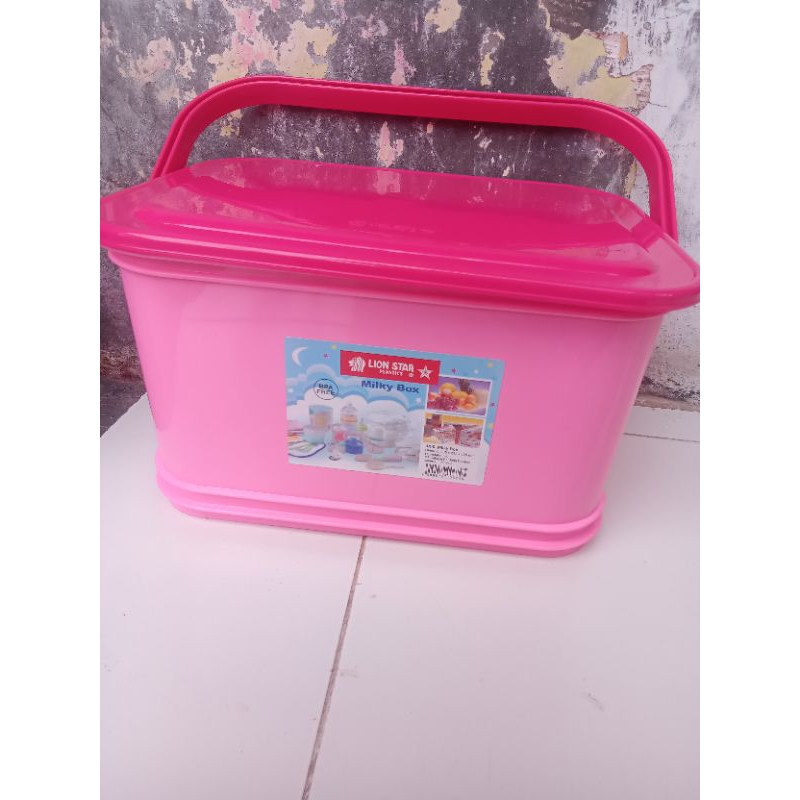 Jual MILKY BOX LION STAR/KOTAK SERBAGUNA/RANTANG PIKNIK LION STAR/BOX ...