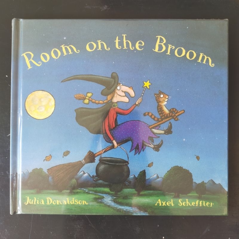 Jual Room on The Broom - Julia Donaldson & Alex Scheffler [HC Picture ...