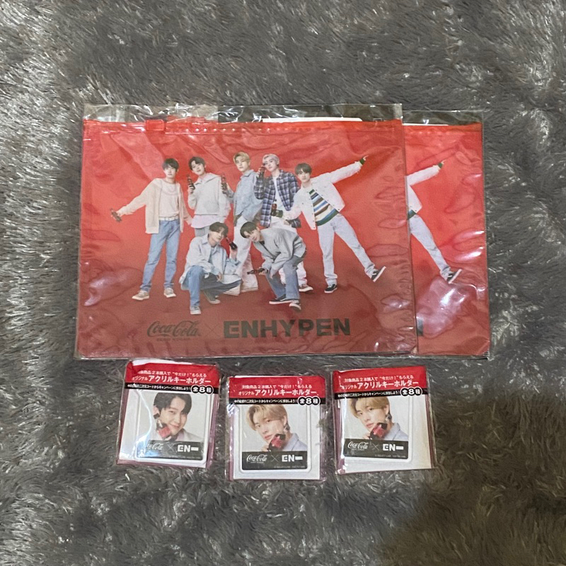 Jual Ready Stock - Official Merch Enhypen Coca Cola Keyring Slider ...
