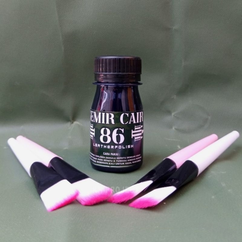 Jual semir sepatu hitam 86 semir cair kulit gratis kuas | Shopee Indonesia