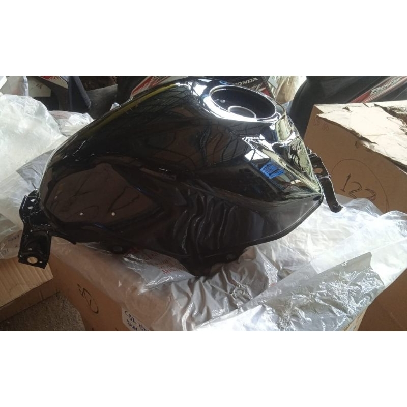 Jual tangki bengsin Fuel Tank CBR 150R LED hitam 17510 K45 N40ZB ...