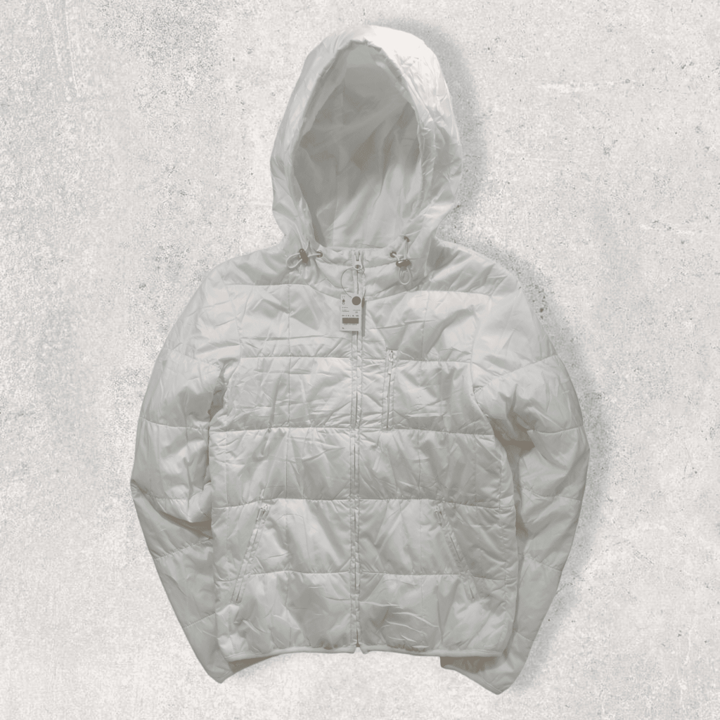 Jual Uniqlo Primaloft True White | Shopee Indonesia