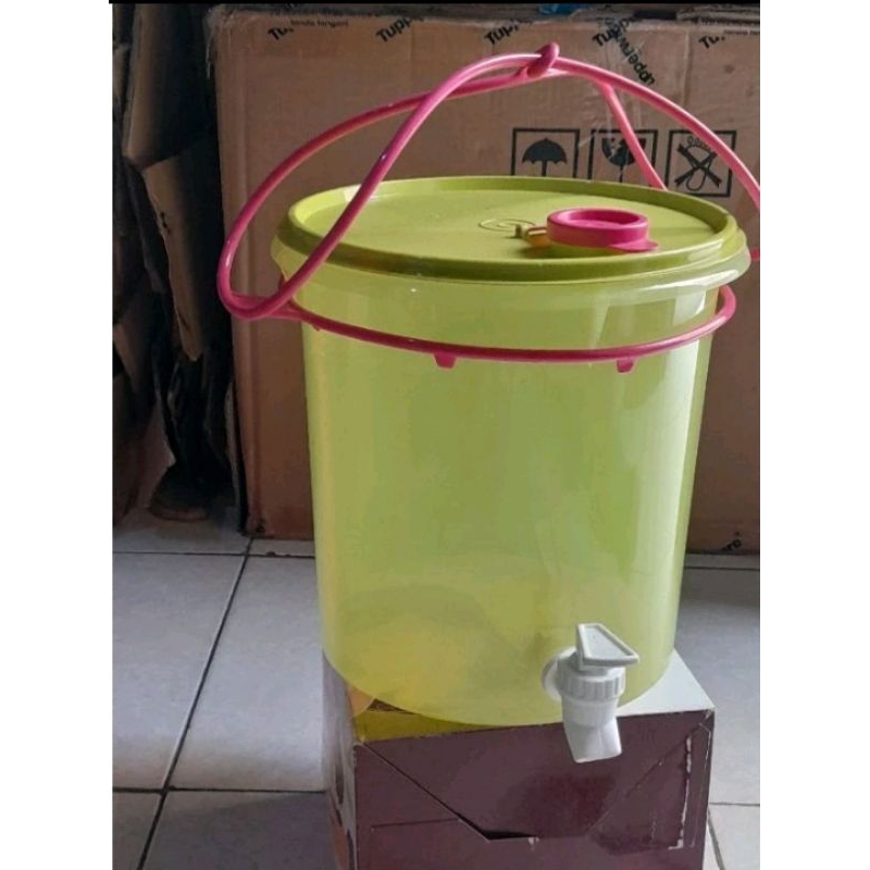 Jual water dispenser 5 liter ORI tupperware | Shopee Indonesia