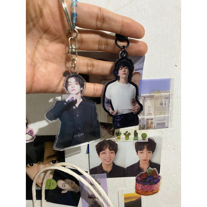 Jual keychain jungkook(2 keychain) | Shopee Indonesia
