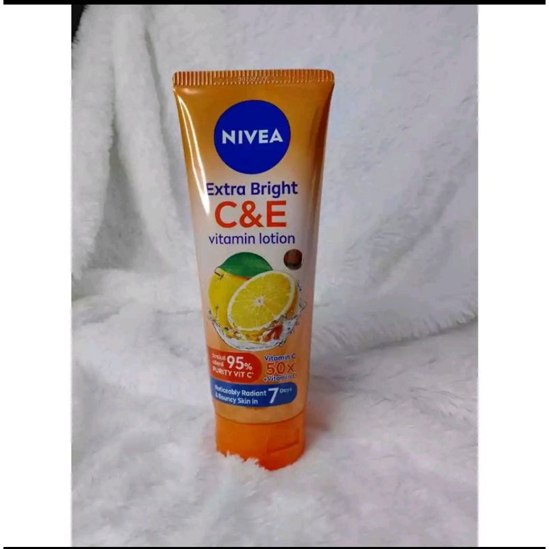 Jual NIVEA Extra Bright C&E Vitamin Body Lotion 180 mL | Shopee Indonesia