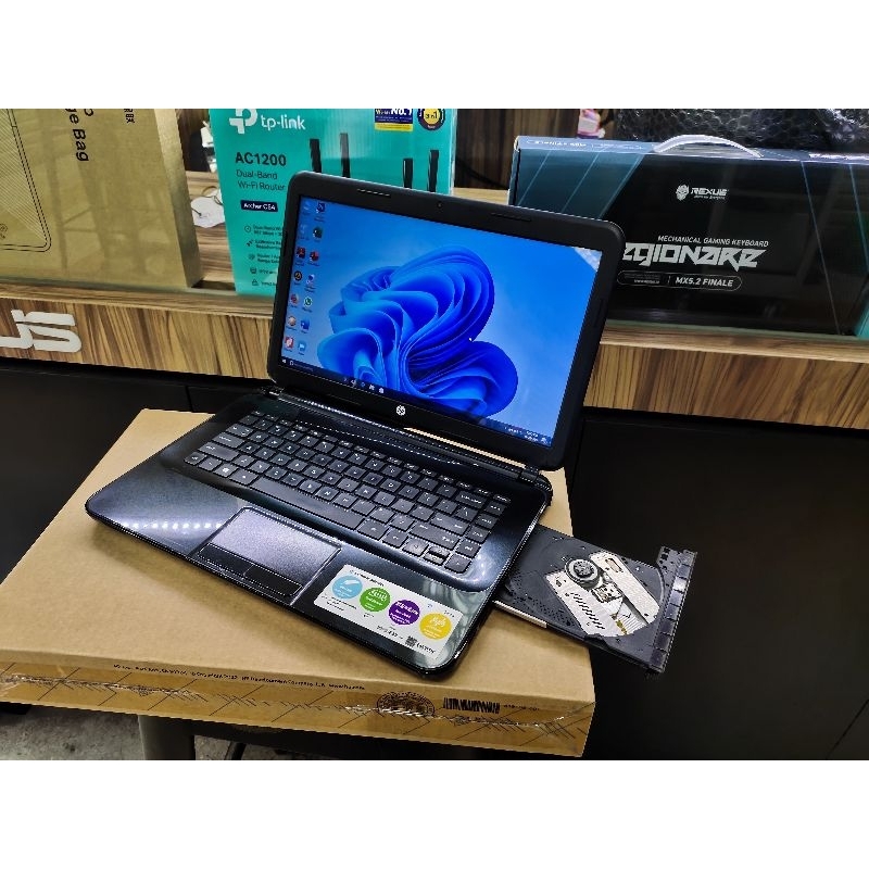 Jual Laptop leptop HP 14 generasi terbaru model slim RAM 4/500GB ...
