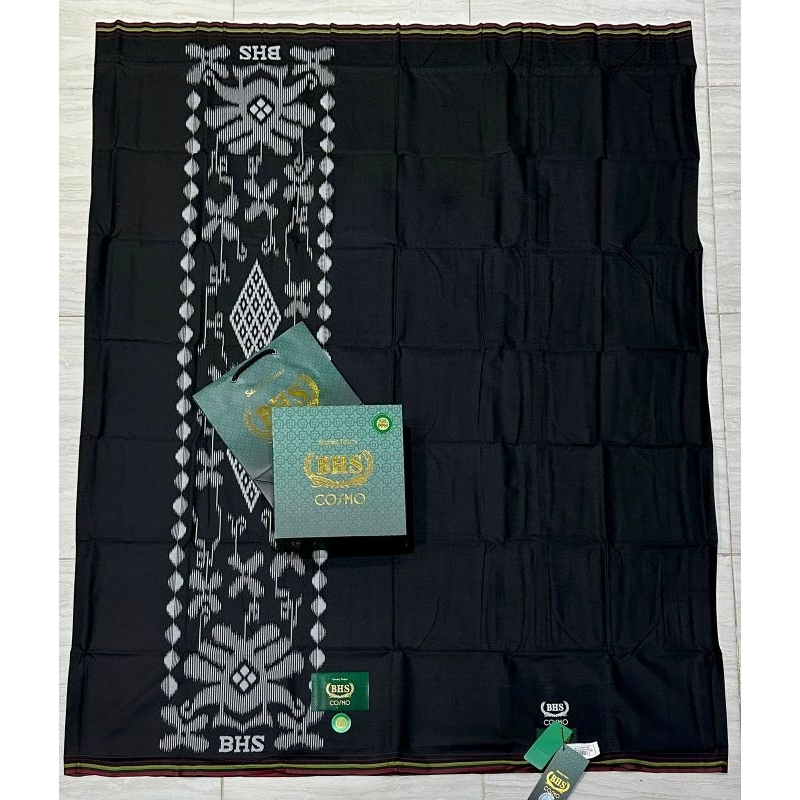 Jual Sarung BHS Cosmo Polos Grade Gold Hitam | Shopee Indonesia