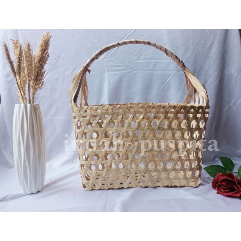Jual Tas anyaman bambu 30x15x20cm | Shopee Indonesia