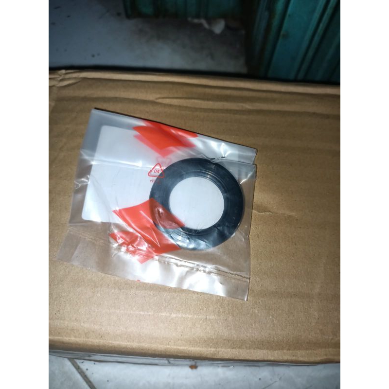 Jual Seal Arm Luar dan Seal Arm dalam Untuk Suzuki Hayate 100% Orisinil ...