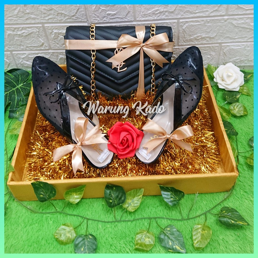 Jual BEST SELLER!!! Hantaran Seserahan Nikah Tas dan Sepatu Sandal Set ...