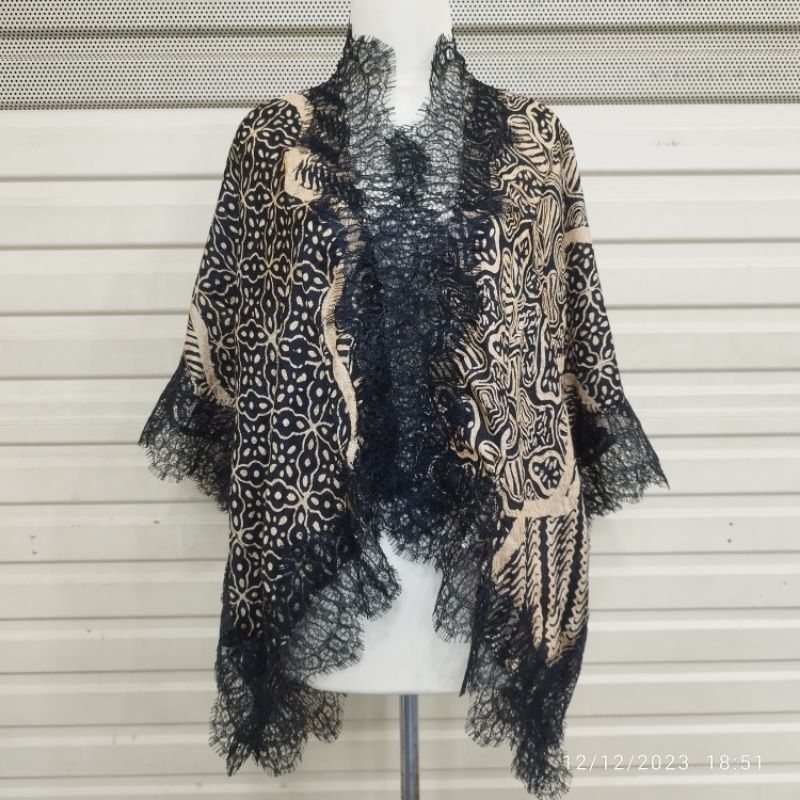 Jual Outer Lace Batwing Vicose | Shopee Indonesia